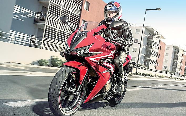Honda: Πρώτες εικόνες από τη νέα CBR500R
