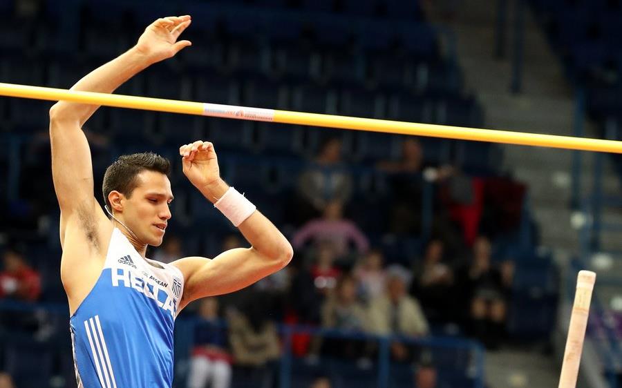 Pole vault champion files lawsuit against Athens Olympic Stadium for ...