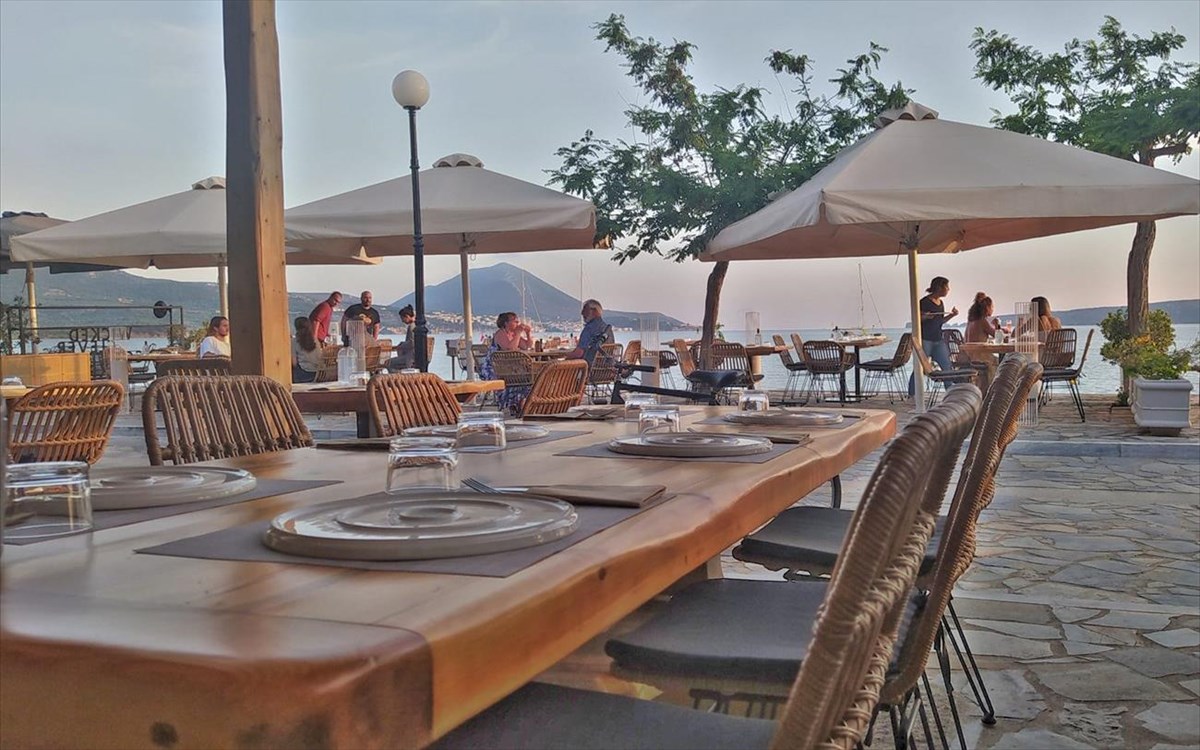 4 αποδράσεις με γνώμονα το καλό φαγητό
