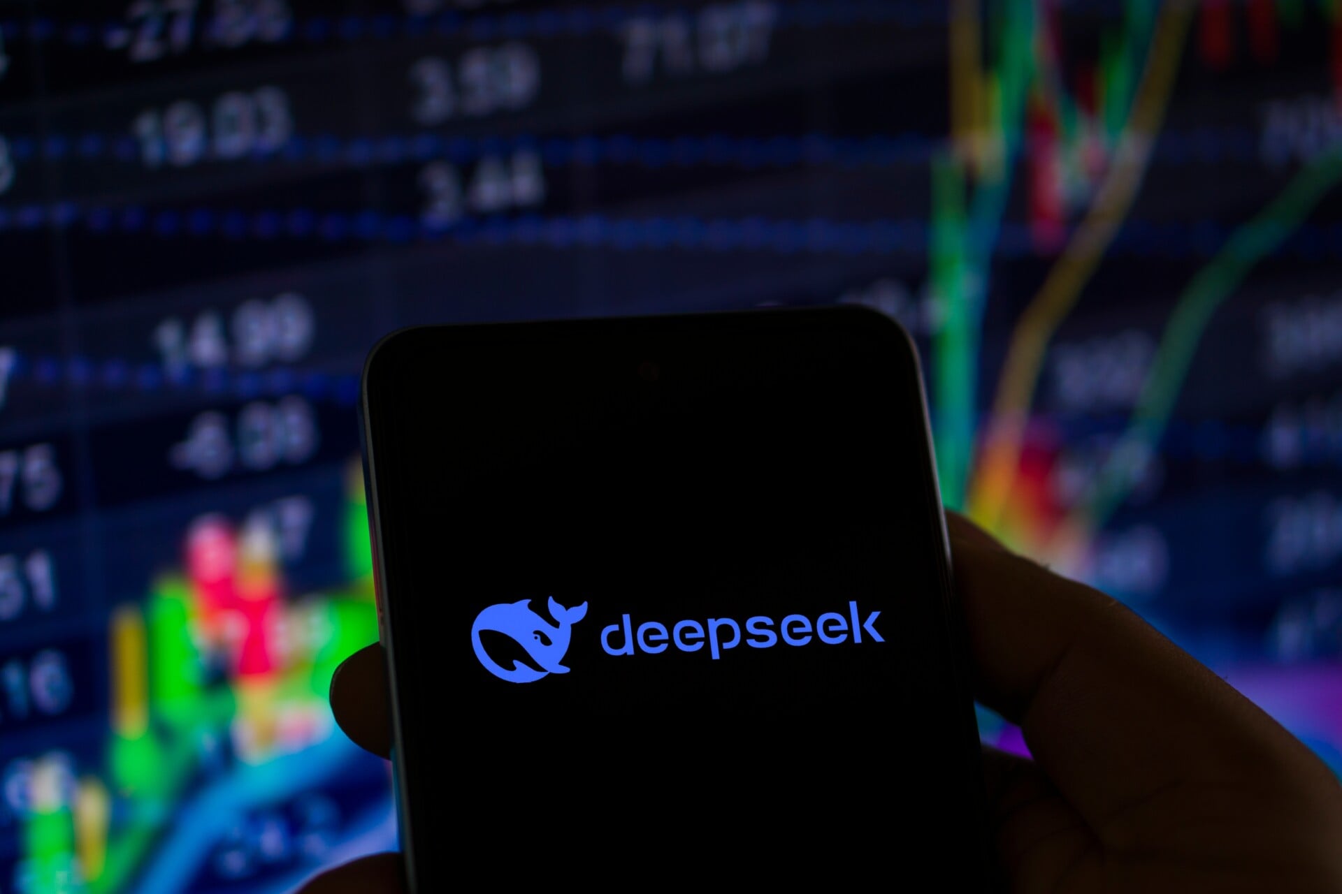 Πόλεμος με όπλο τη DeepSeek ή μια φούσκα που σπάει; Τι συμβαίνει στις ...